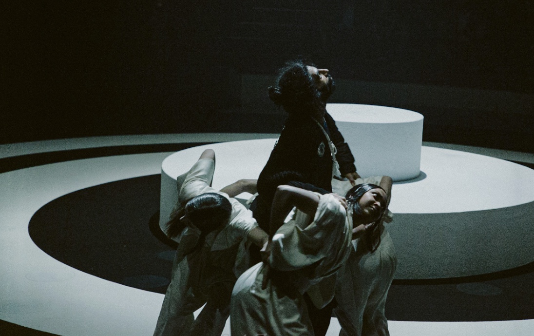 Fallen Man – Damien Jalet