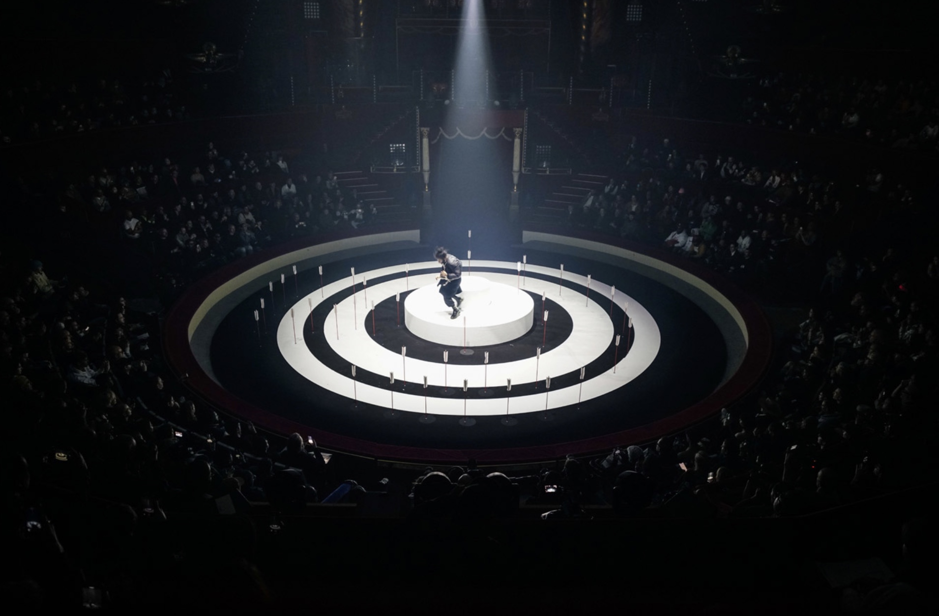 Fallen Man – Damien Jalet